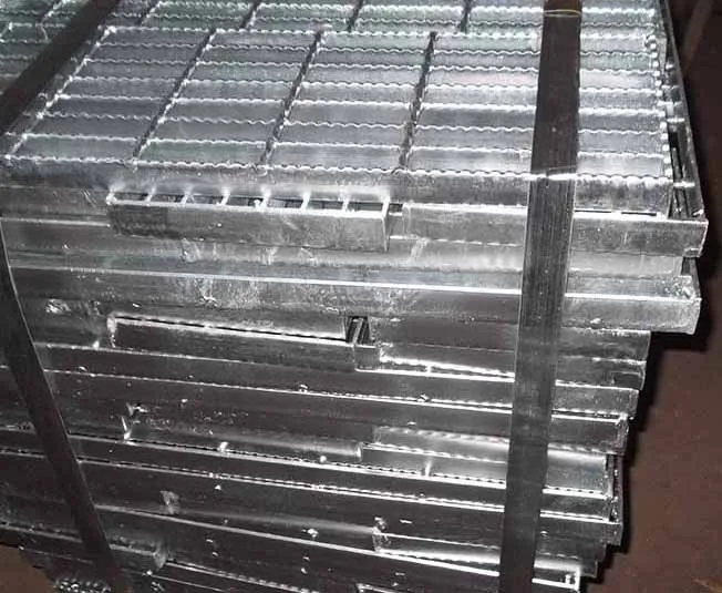 Steel Grating Steps for Stairs - Durable & Customizable