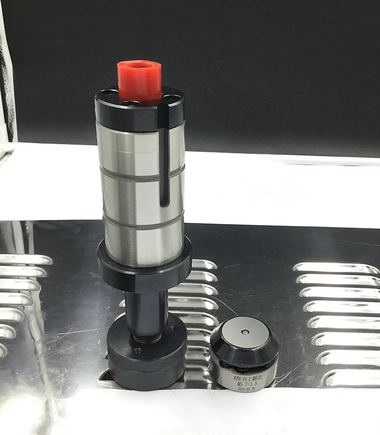 Form Die Thick Turret Extrusion Tapping Tool for Amada CNC