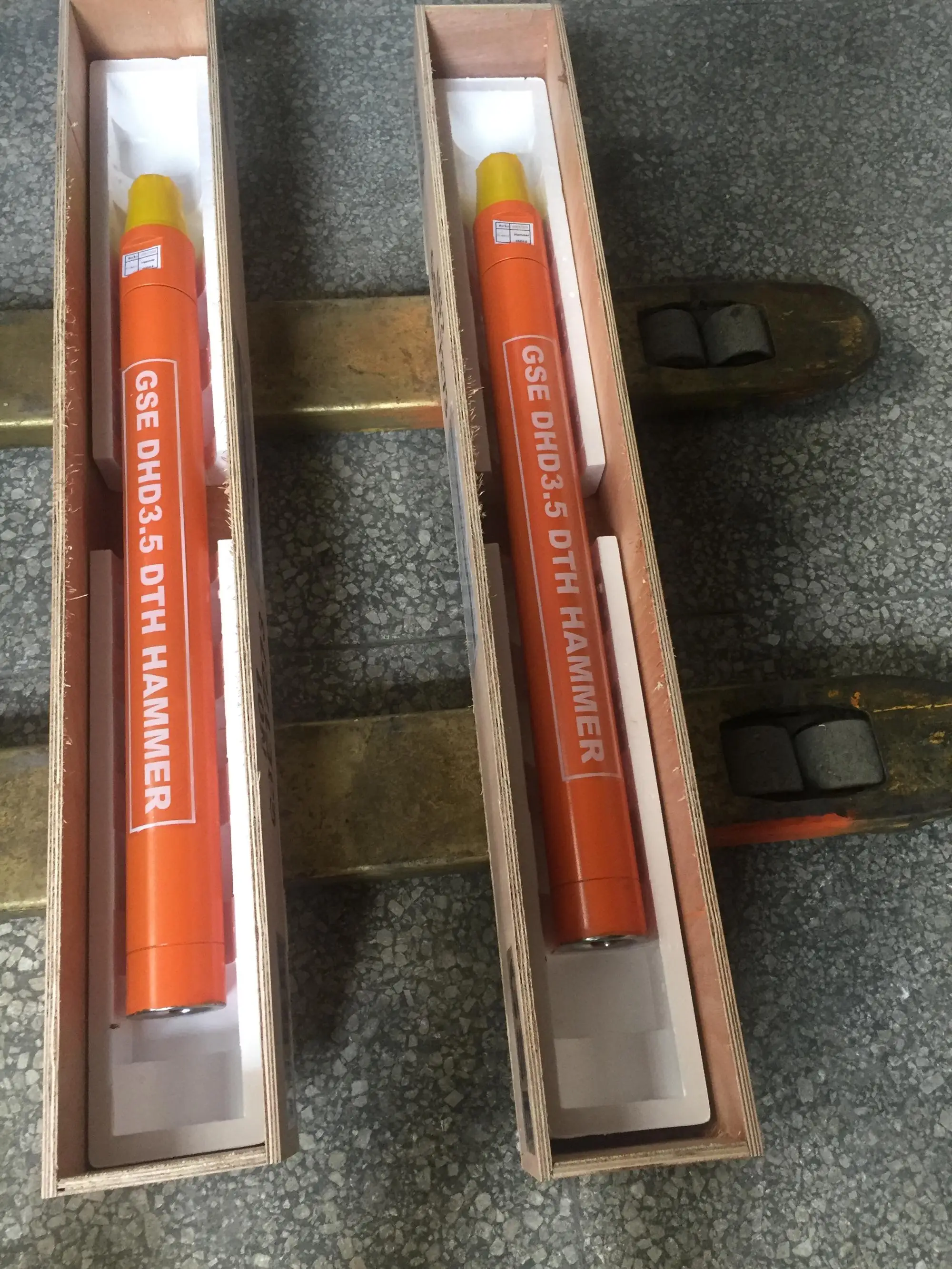 Sinodrills Gse-dhd3.5 Dth Hammer And Button Bit For Mining,Quarrying,Construction Multi Function ...