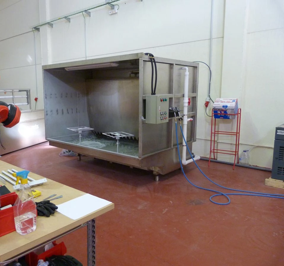 Top Quality Paint Spray Booth For Water Transfer Printing Hydrographics ...