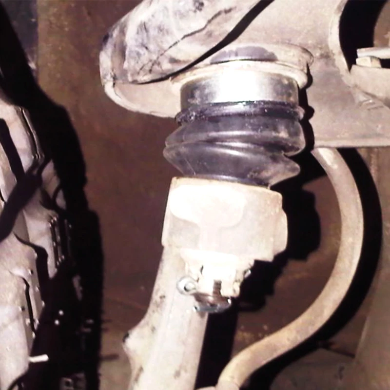 4WD Front 25mm Extended Upper Ball Joints for Hilux Vigo 2005-on