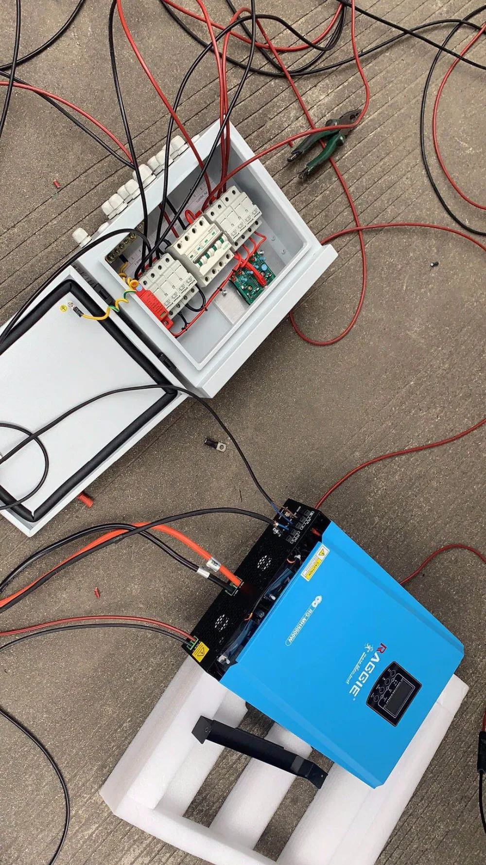 RAGGIE 3KW Hybrid Inverter Solar with 80A MPPT Controller
