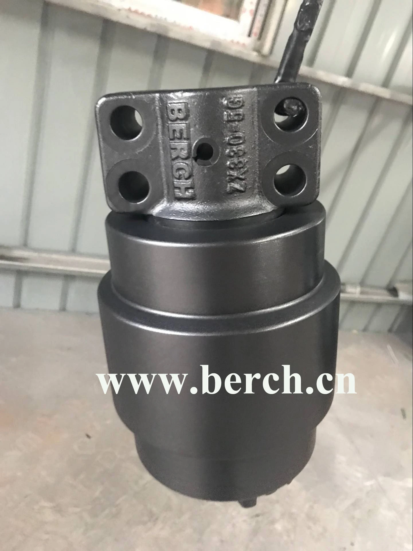 Construction Machinery Parts Excavator Undercarriage Parts Berch Zx200 ...