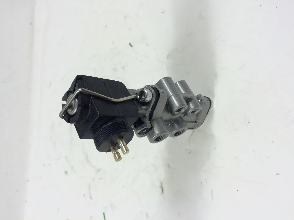 European Truck Auto Spare Parts Oem 1488083 1423566 1334037 24v ...