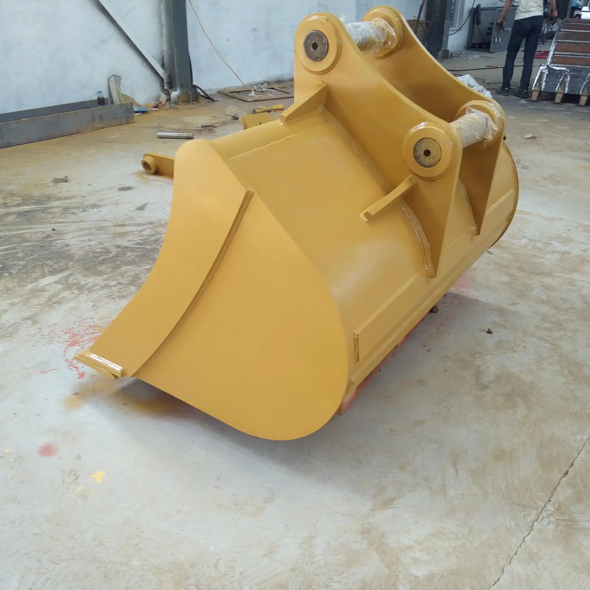 China Manufacturer Excavator Clean Up Bucket Mud Bucket Grading Bucket ...