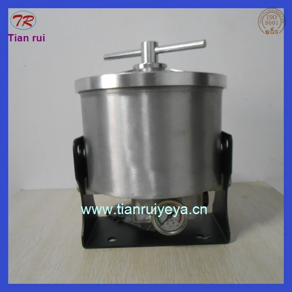 Plastic Injection Molding Bypass Oil Filter Machine B50 - Buy Plastic ...