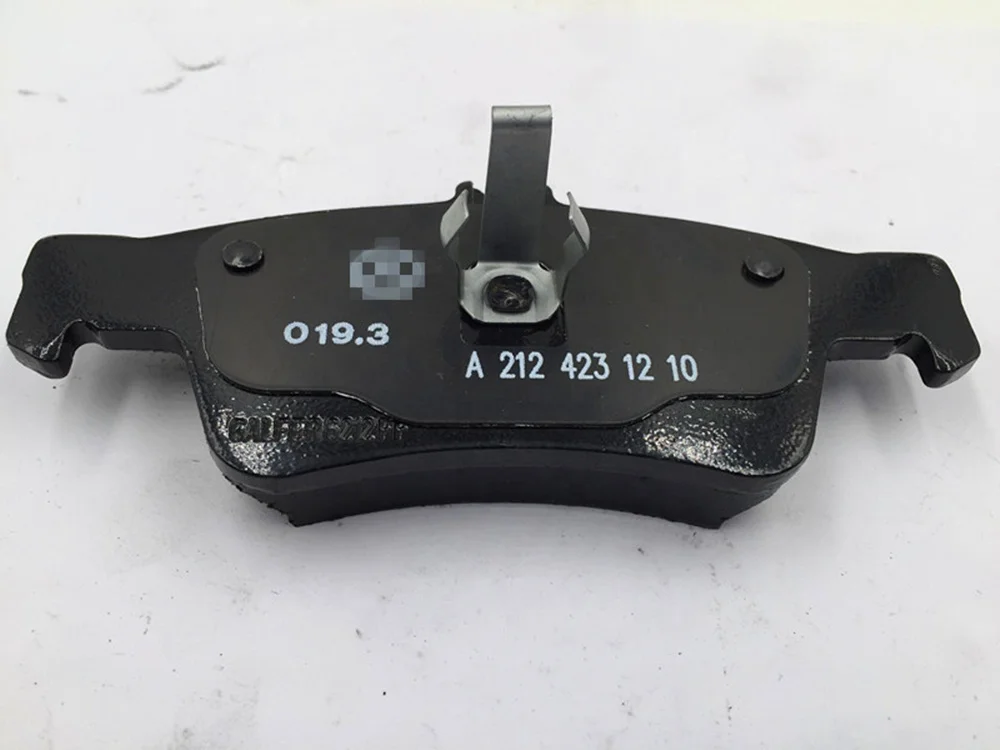W212 W218 High Quality Rear Brake Pad Set For Benz 212 E200 Cls300 Rear ...