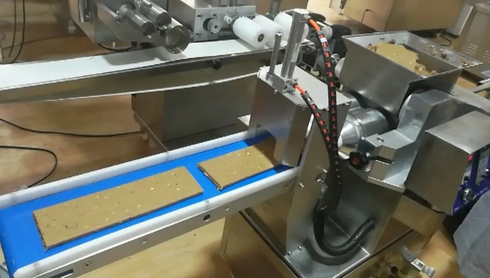 Automatic Small Protein Bar Machine - High Productivity