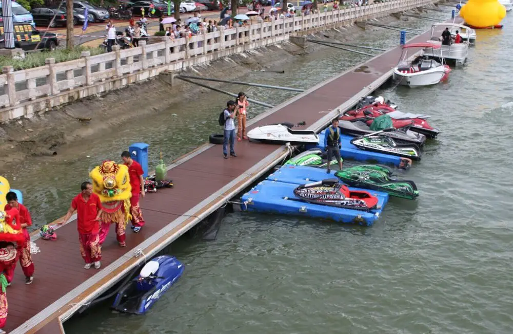 GZZH Plastic Wave-Runner Floating Dock System - 12 Month Warranty