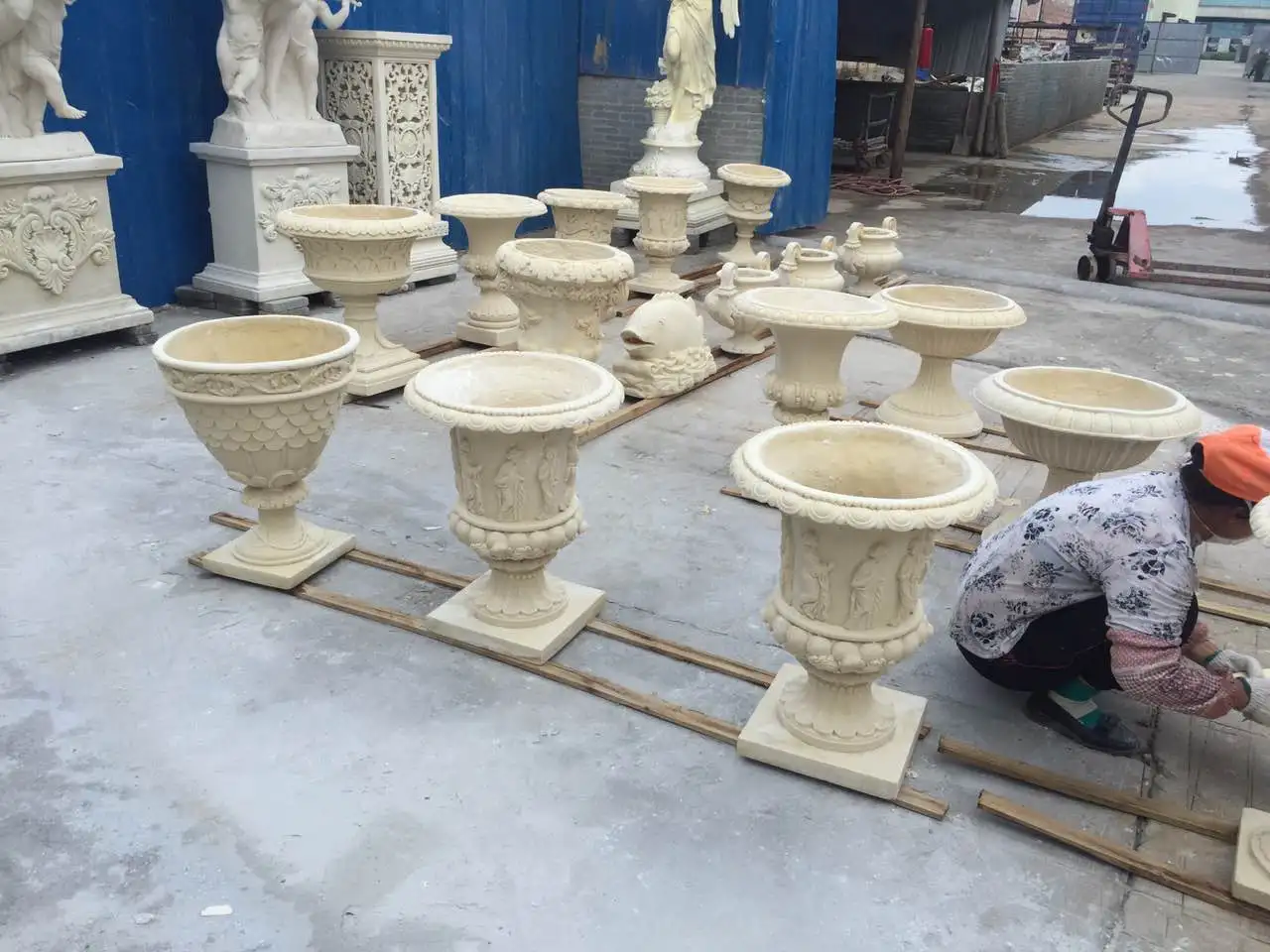 High Strength Sandstone Concrete Urn Planters for Outdoor