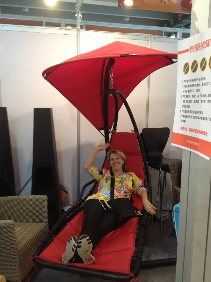 Helicopter Swing Chair - Modern Outdoor Floating Lounger