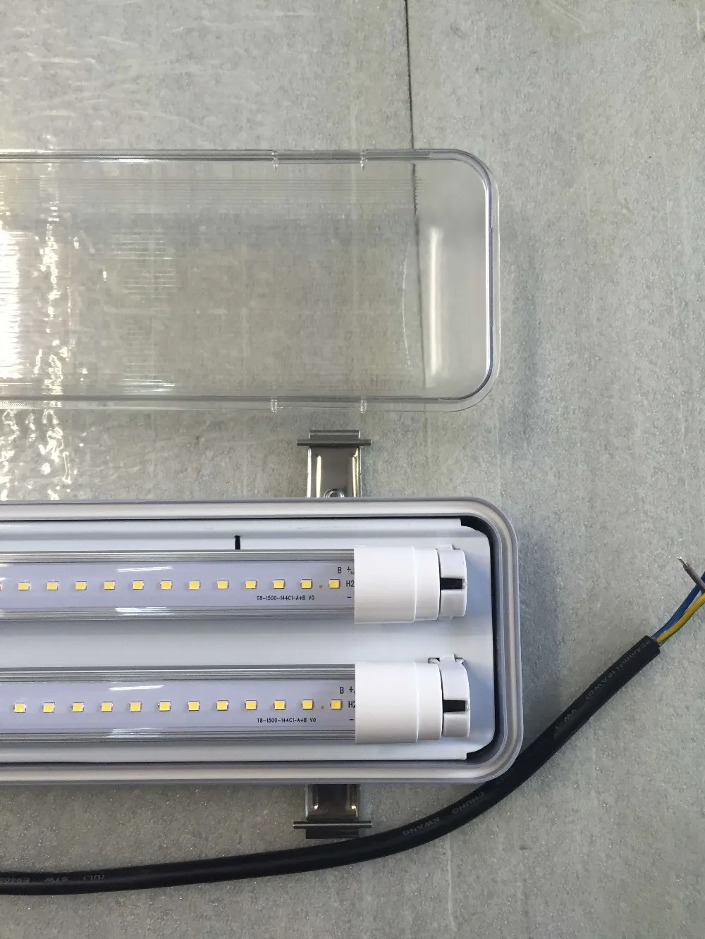 Ip65 Waterproof Led T8 Fitting,Dustproof 1200mm 2 Tubes 36w Led Tri ...