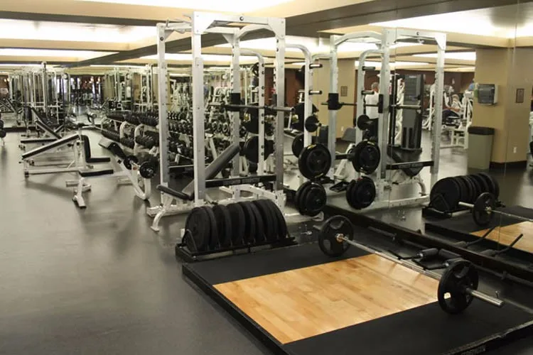 Weightlifting Platform - Durable and Versatile for Gym Use