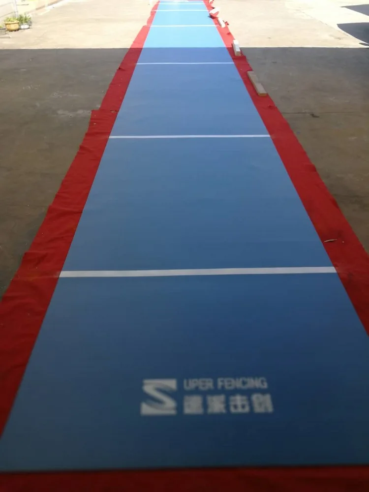 Rubber Fencing Piste 1.5m*16m - Durable and Customizable