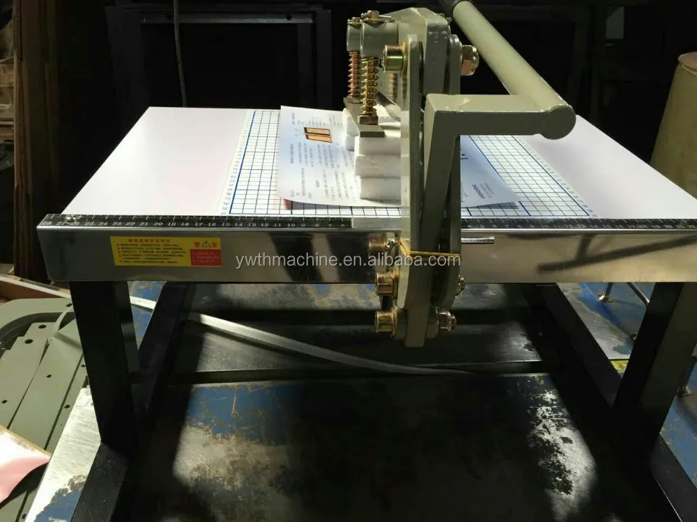 Manual Textile Fabric Sample Zigzag Cutter - Precision Cutting