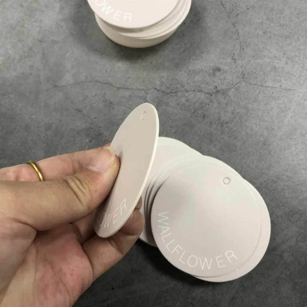 Custom Round Shape Hangtag - Sustainable & Recycled