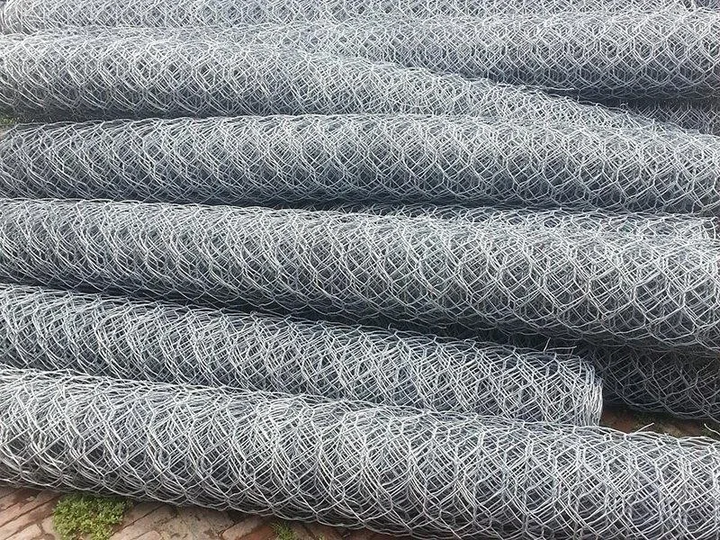 Uae Galvanized Wire Mesh Hexagonal Gabion Wire Mesh/gabion Protective ...
