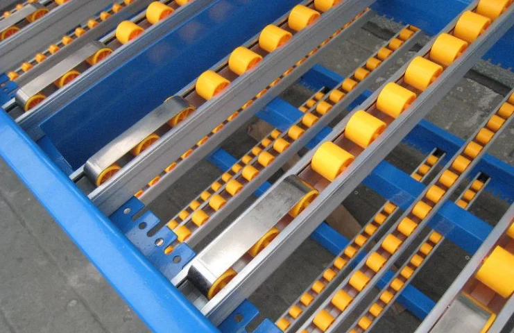 Customized Gravity PE Sliding Placon Roller Track for Storage