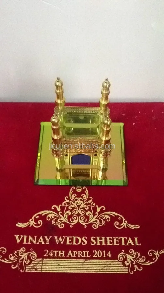 Crystal Hyderabad Charminar Mosque Model & Gold Plated Metal Charminar ...