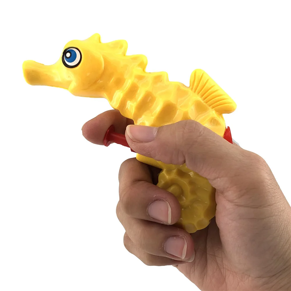 Funny Plastic Infauna Marine Sea Animal Shape Toys Fish Mini Water Gun ...