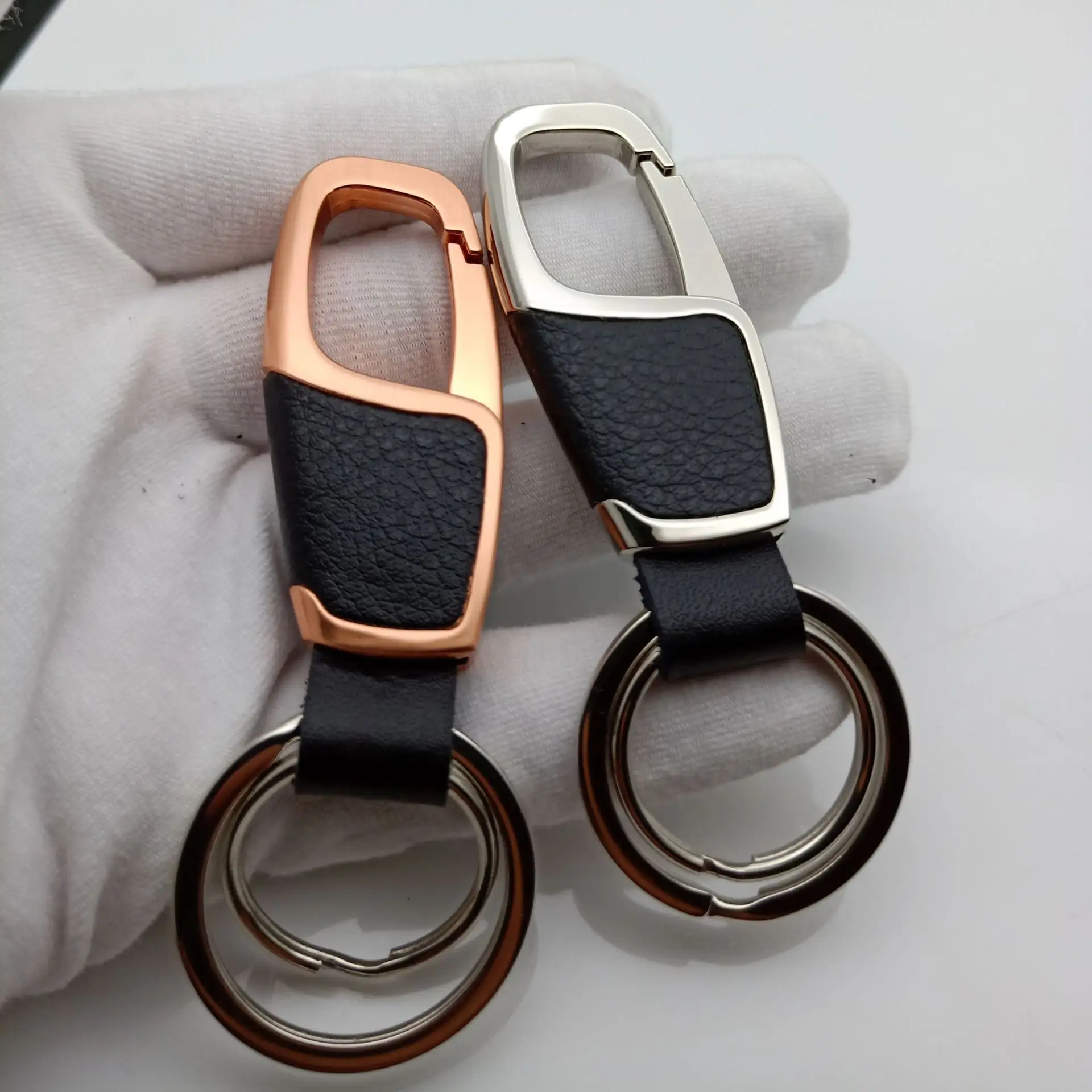 Stock Men's Car Keychain Fashion Innovative Leather Double Key Ring ...