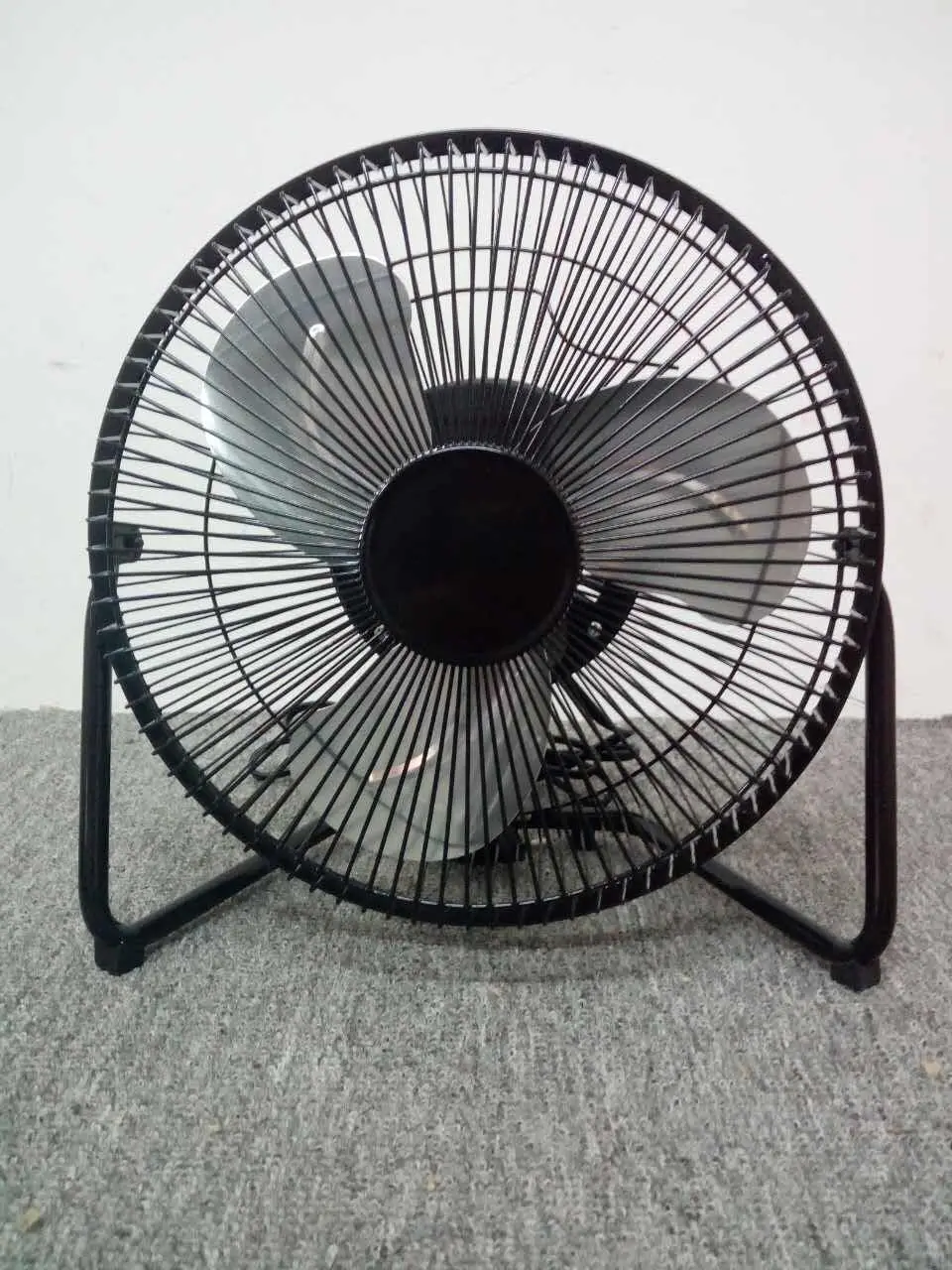 High Velocity 9 Inch Desk Fan Strong Air Small Size Air Cooling With Ce ...