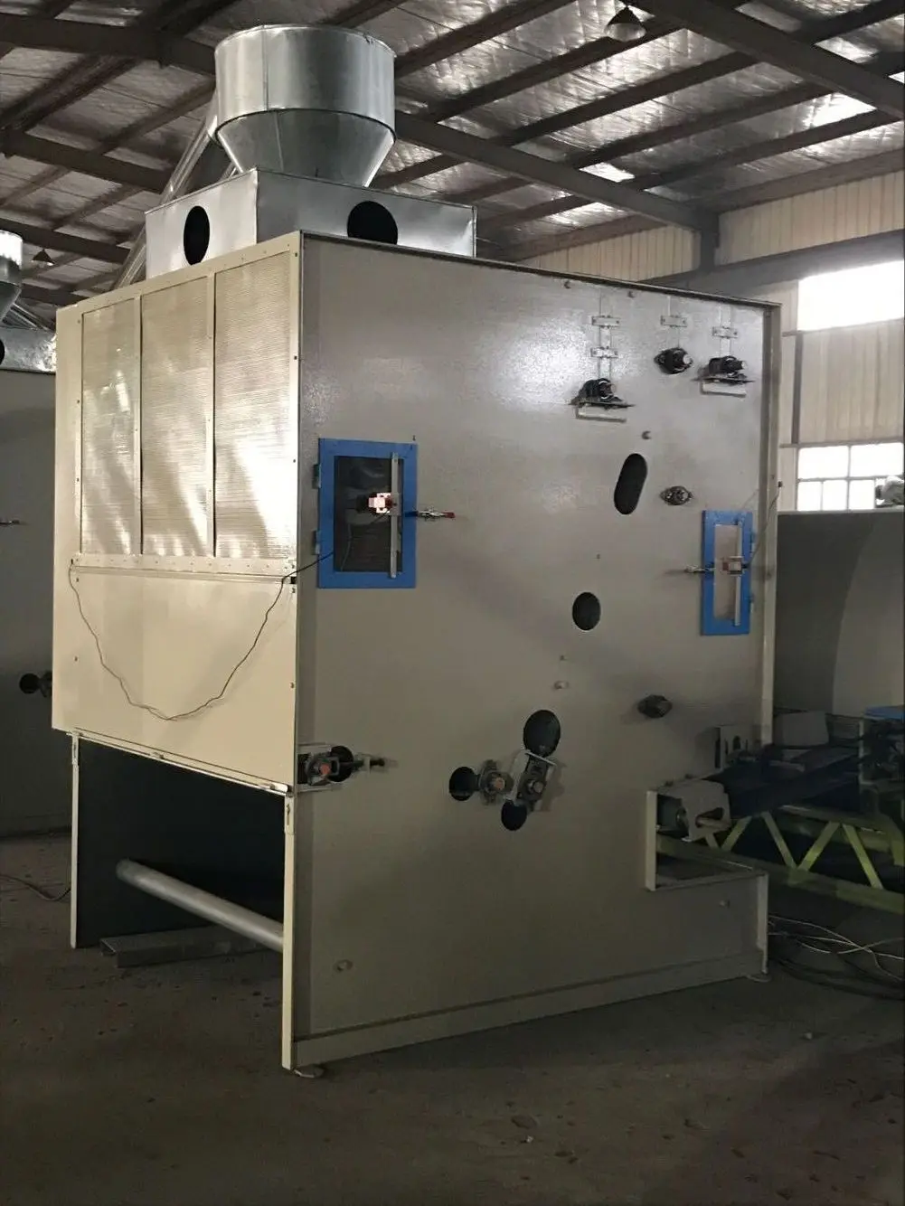 Hopper Feeder Of Polyester Fiber Production Line - Buy Hopper Feeder ...