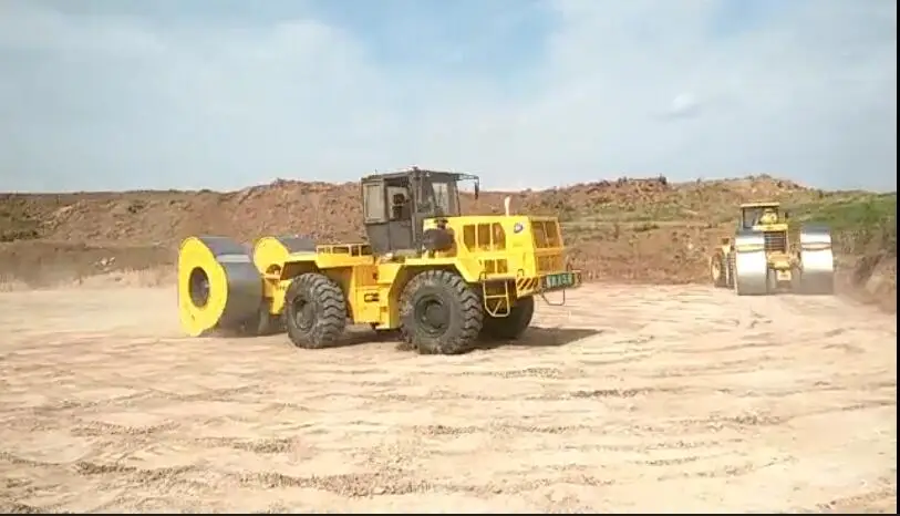 High Energy Impact Compactor Roller 6830 & 6825 Impact Roller 6830 And ...