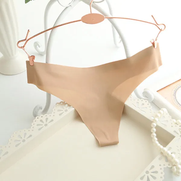 Nouvellement Découpé Au Laser Filles En Gros G String Sous-vêtements ...