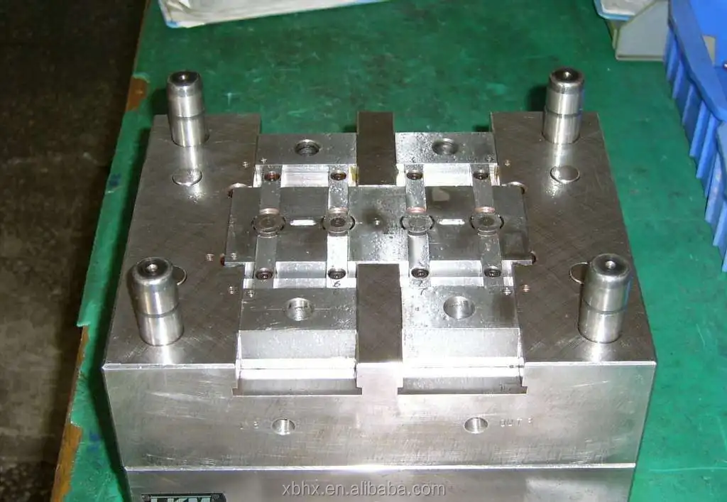 Custom Electric Power Socket Injection Mould - XBC-PIM