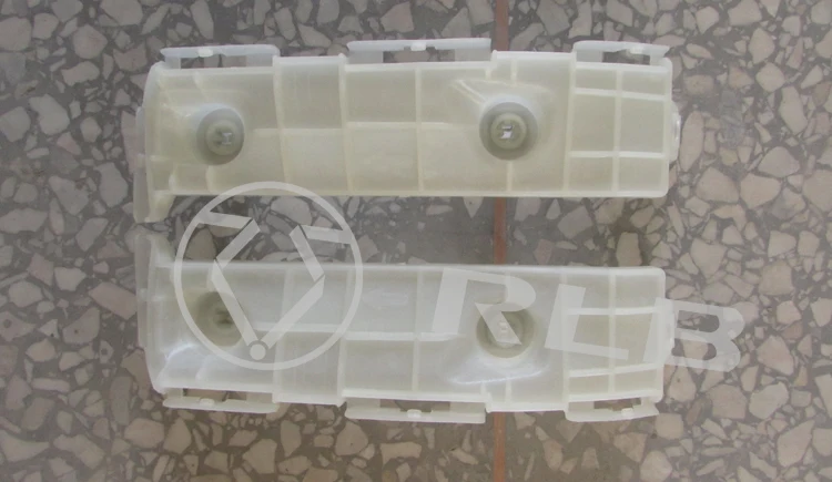 Auto Parts Hiace Rear Bumper Big Bracket 52158-26010 L 52157-26010 R ...