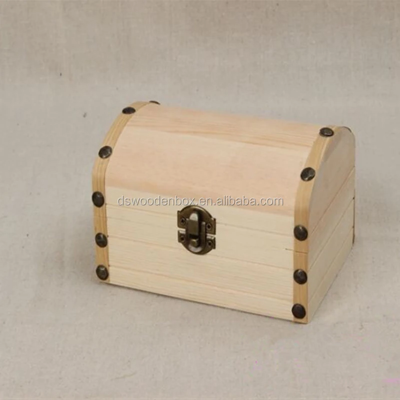 Small Christmas Wooden Chest Gift Box Decorative Cheap Wooden Treasure ...