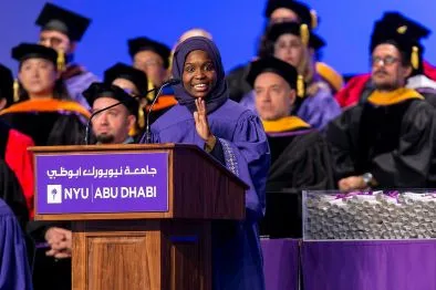 Wholesale Saudi Arabia School Uniform Graduation Gown