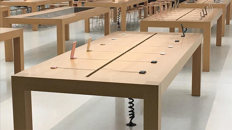 Guangzhou Apple Store Wood Display Table With 4 Legs Furniture - Buy ...