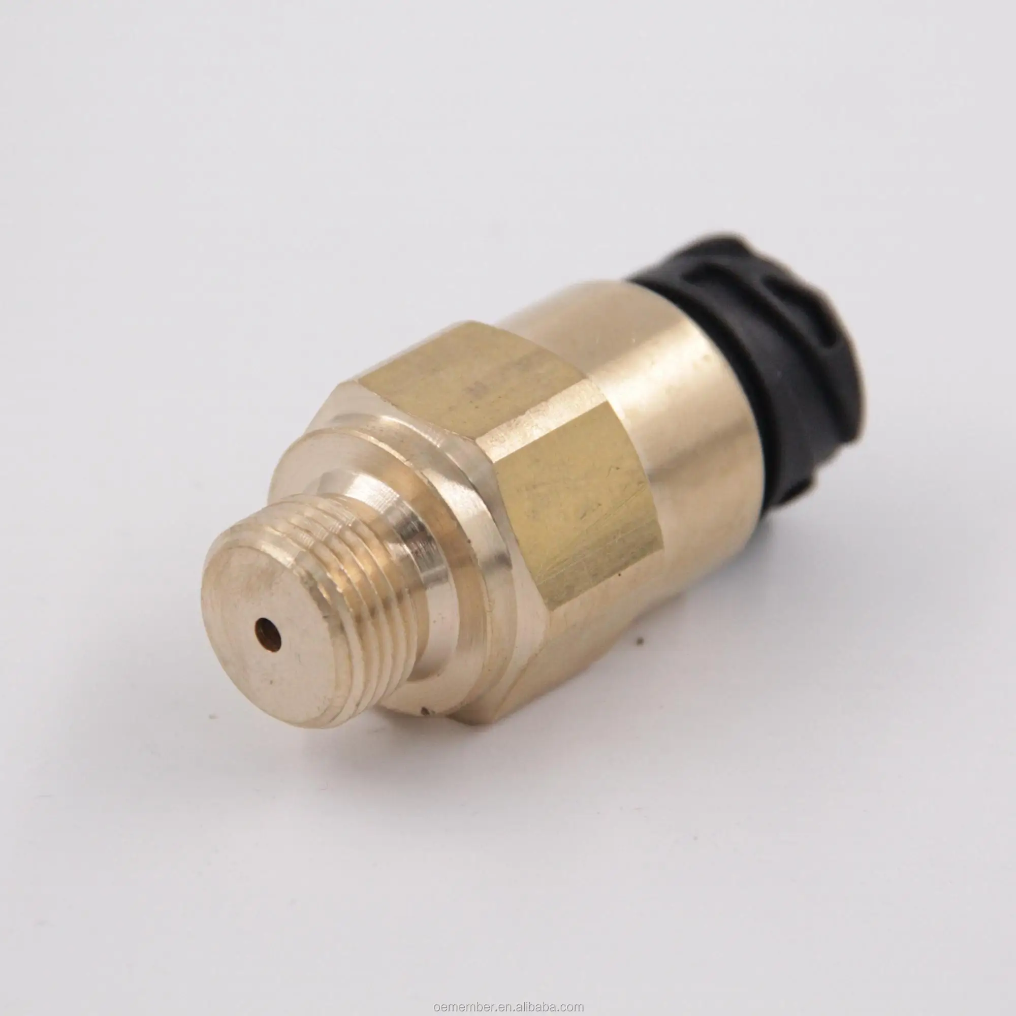 The Lowest Price On Alibaba! Euro Truck Spare Parts Oem 51274210246 Vdo ...