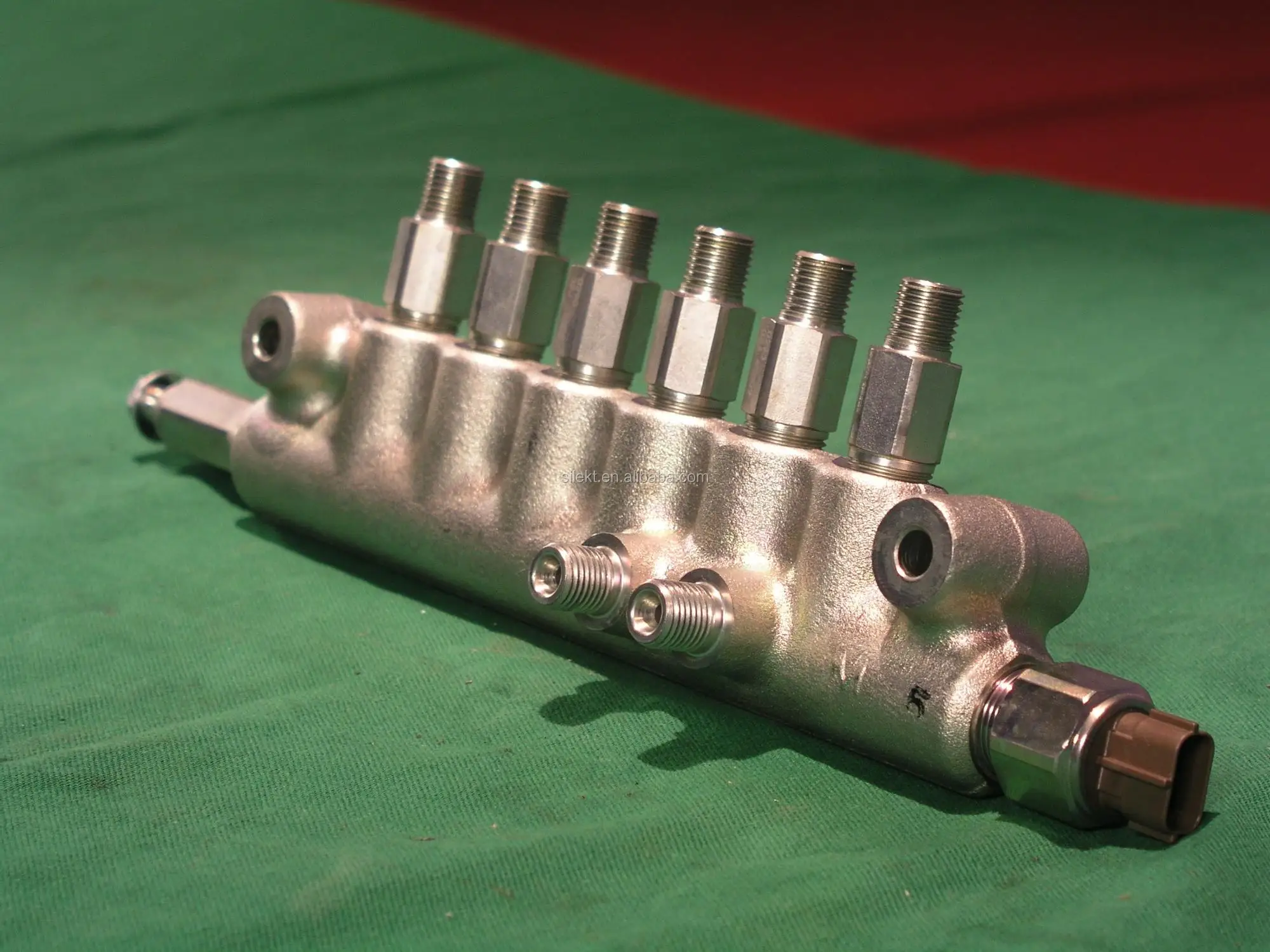 Howo Exhaust Manifold 61560110222 61560110120 Howo 371 Exhaust Manifold ...