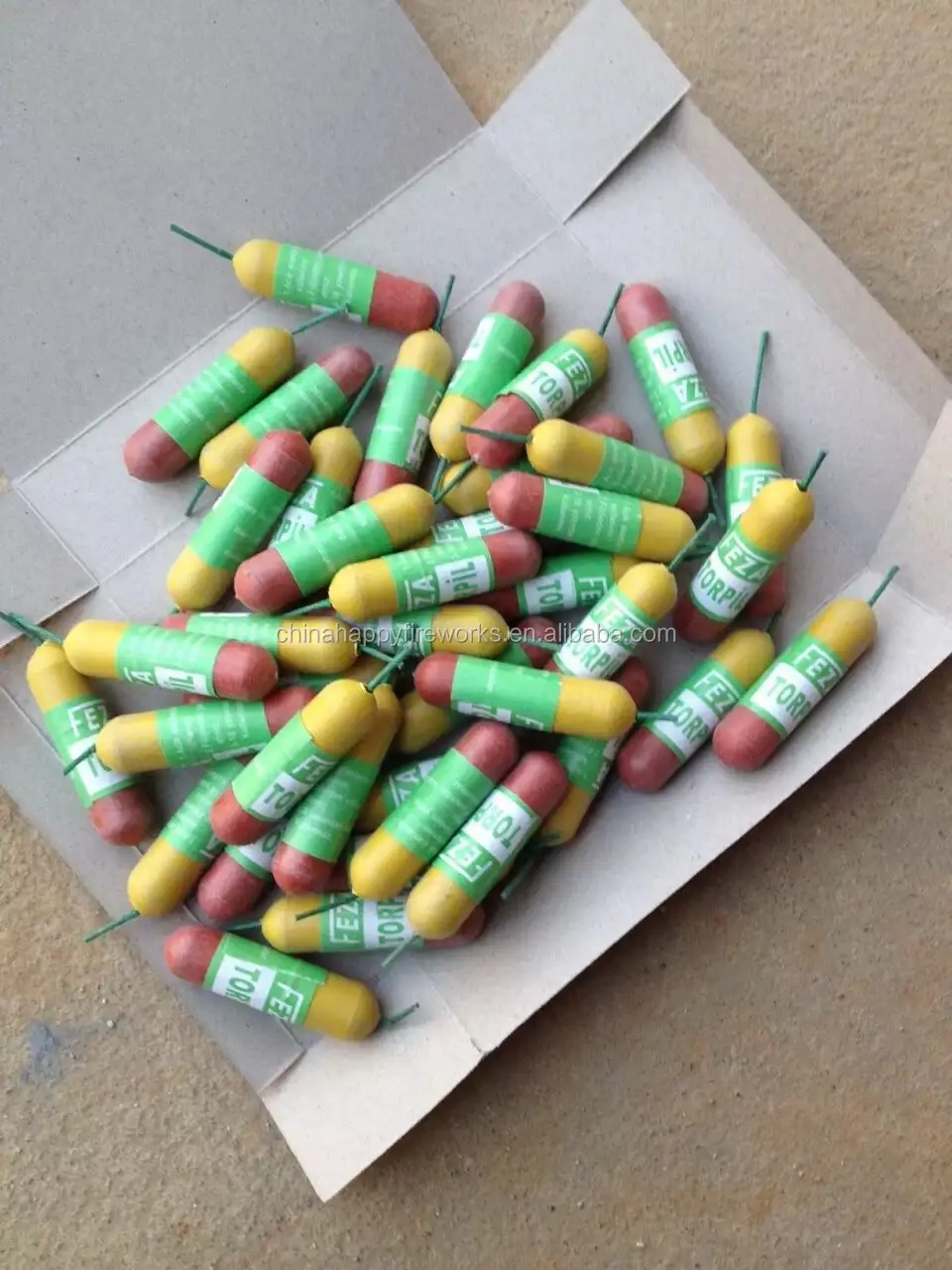 Plastik Feza Torpil Loud Cracker Plastic Cracker Bomb Fireworks - Buy ...