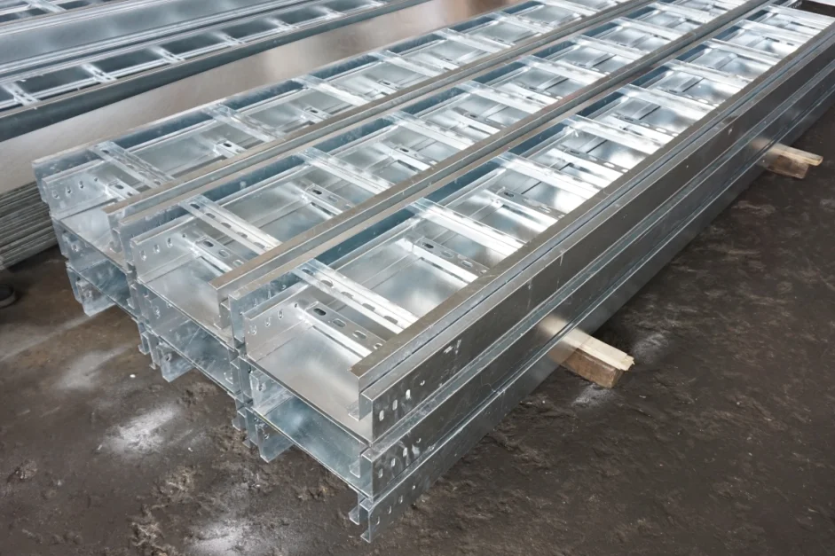 Hot Dip Galvanized Warehouse Cable Ladder - 250kg Load