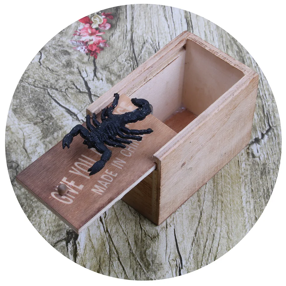 Novelty Hilarious Scary Box Animal Wooden Prank Toys - Buy Prank Toys ...