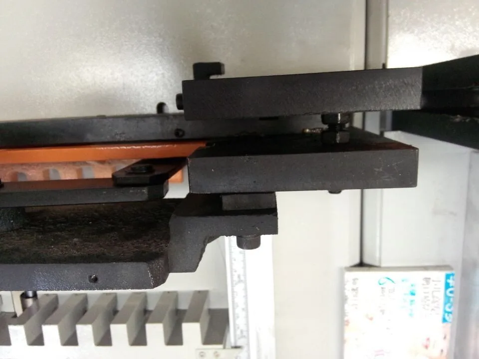 ZOMAGTC Manual Fabric Cutting Guillotine - 430mm Max Width, 60mm ...