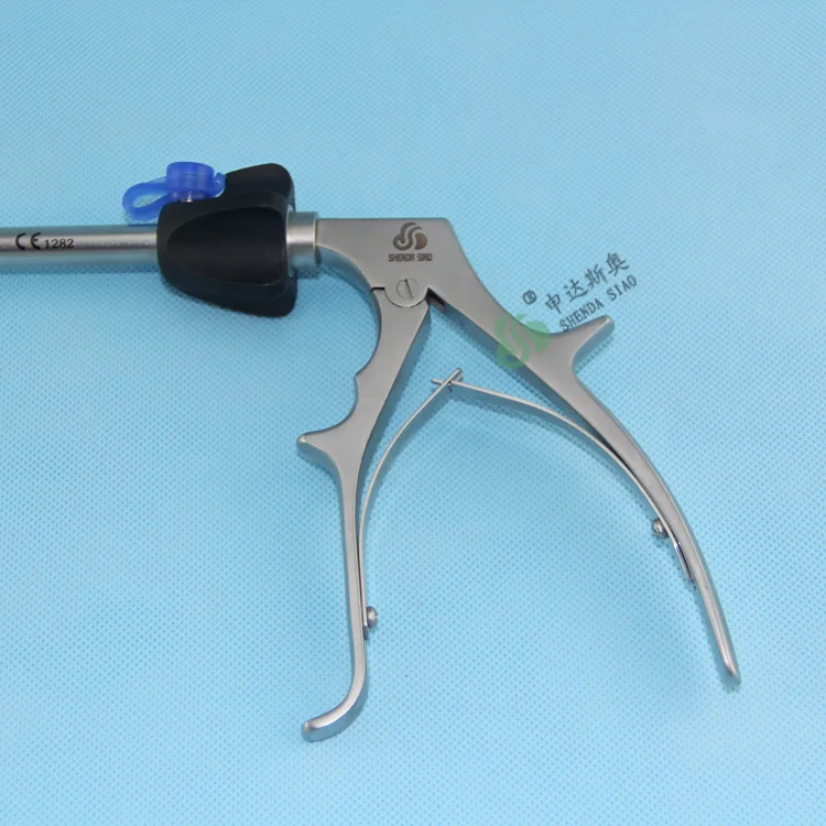 Laparoscopic Surgical Titanium Clips And Metal Handle Applier 10*330mm ...