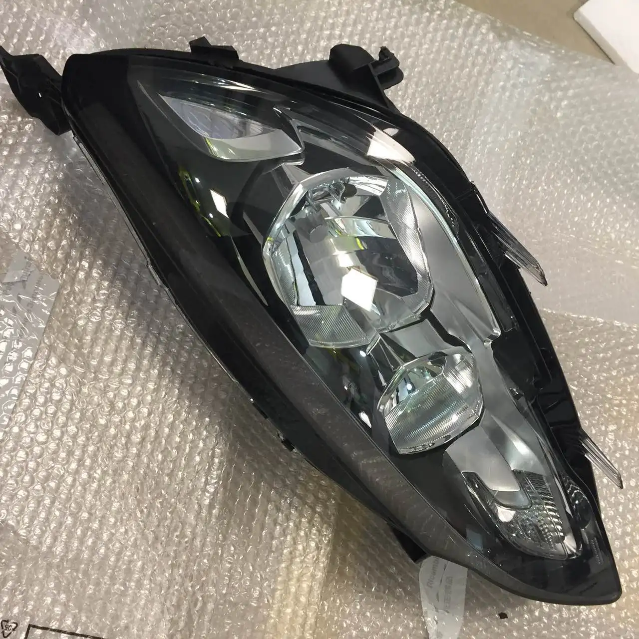 China Factory 2014+ Auto Parts Head Lamp/light For Peugeot 408 - Buy ...