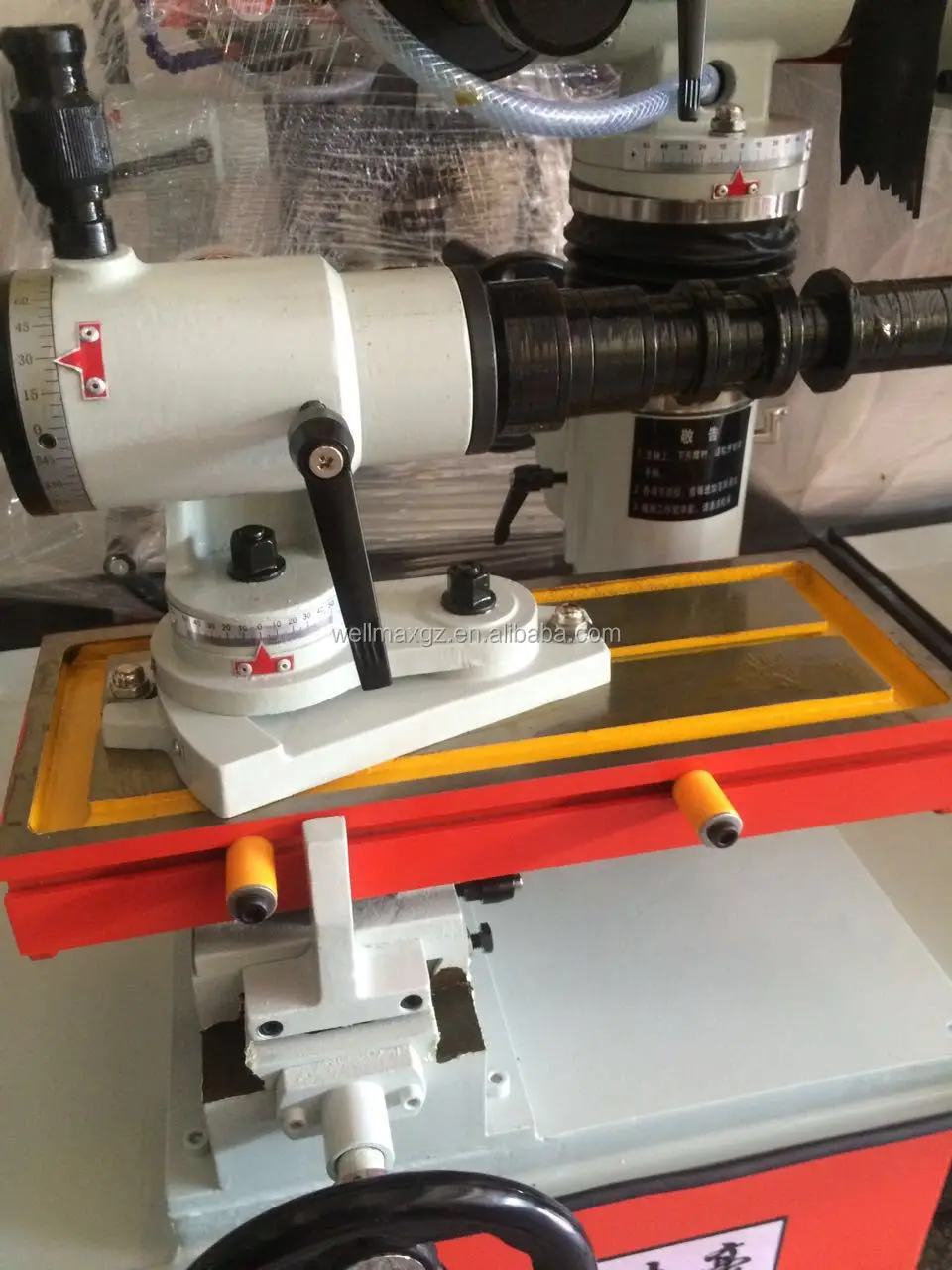 Universal Cutter Grinding Machine - Precision & Efficiency