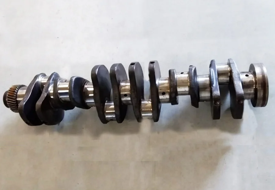 Original 6 Cylinder Diesel Engine Usa Part Crankshaft Cummins B6.7 ...