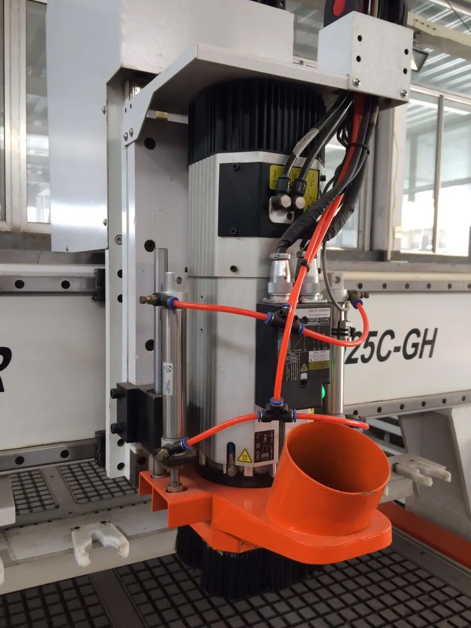 Atc Cnc Router 5' X 10' Cutting Area,9kw Spindle,8 Tool Turret Atc ...