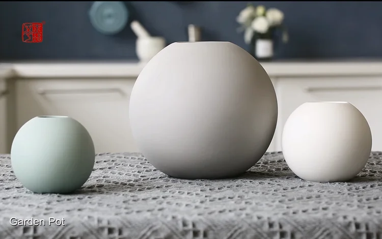 Elegant Round Ball Shape Ceramic Flower Vases for Home Decor