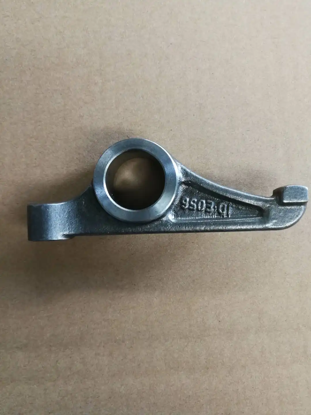 SINOTRUK(HOWO) Intake Valve Rocker Arm VG14050048 - Durable & Reliable