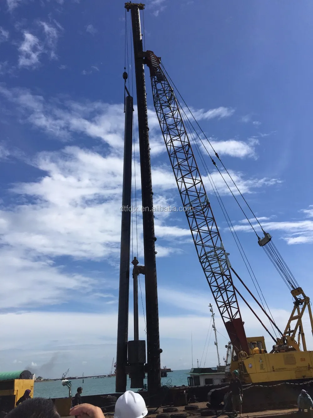 Diesel Pile Hammer - Buy Pile Driver Hammer,Dd Hammer,Guide Rod Type ...