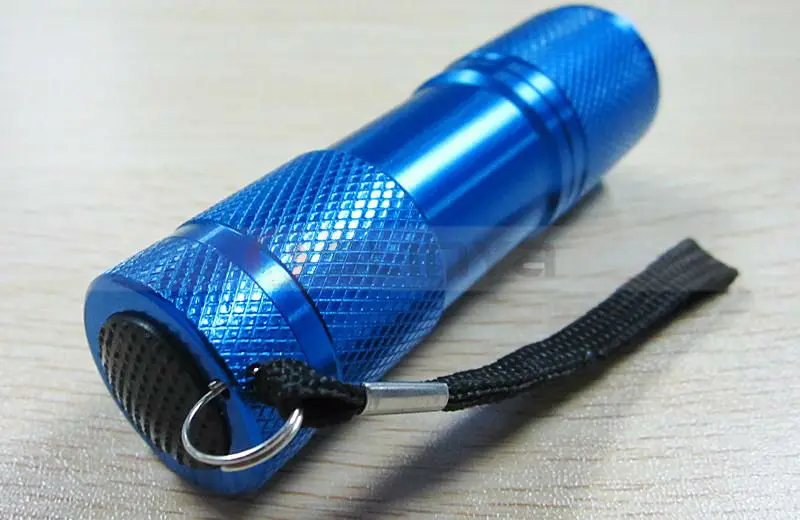 Aluminum Color Metal Shell 3 AAA Battery Rubber Seal 9 LED Torch ...