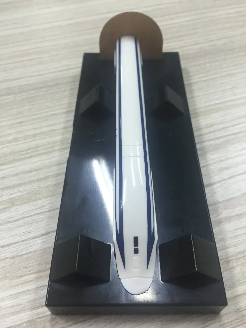 Oem Die Cast Magnetic Levitation Train Model - Buy Magnetic Train Toy ...